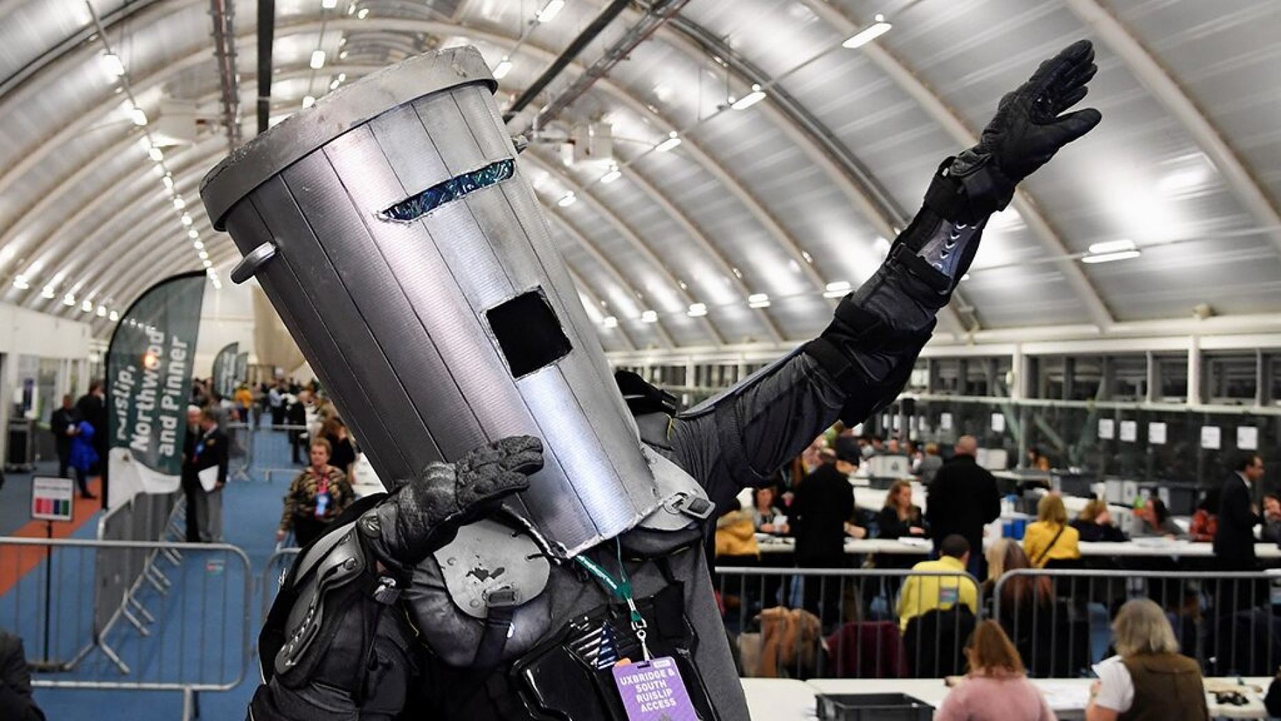 Open this to see the greatest politician of both space and time! - 95-7 ...