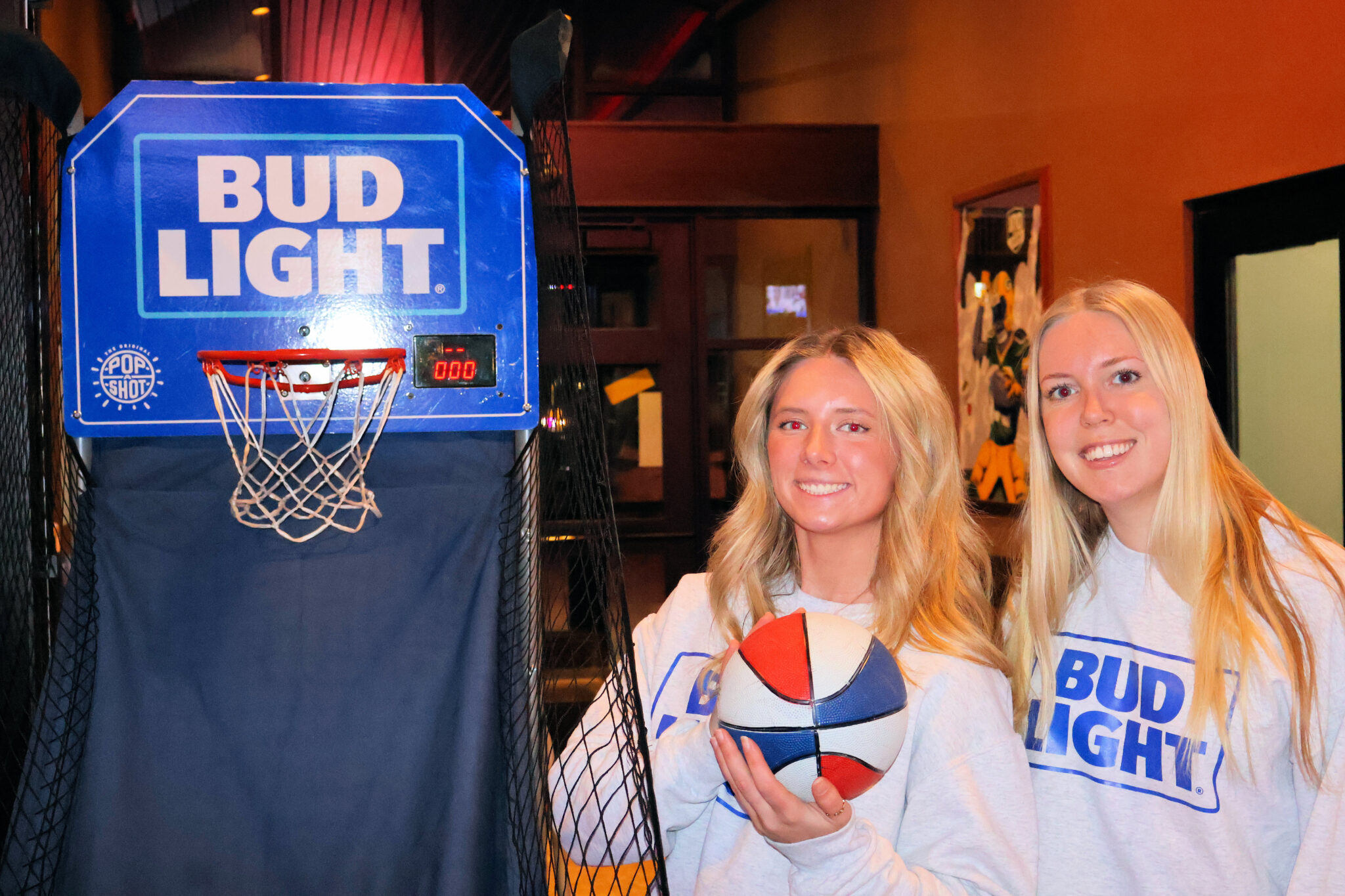 Bud Light Mini Hoops Mania! - 95-7 THE ROCK